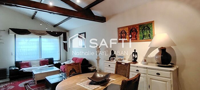 Maison à vendre - Châtellerault, Sud Ouest - 7 pièces - 6 chambres