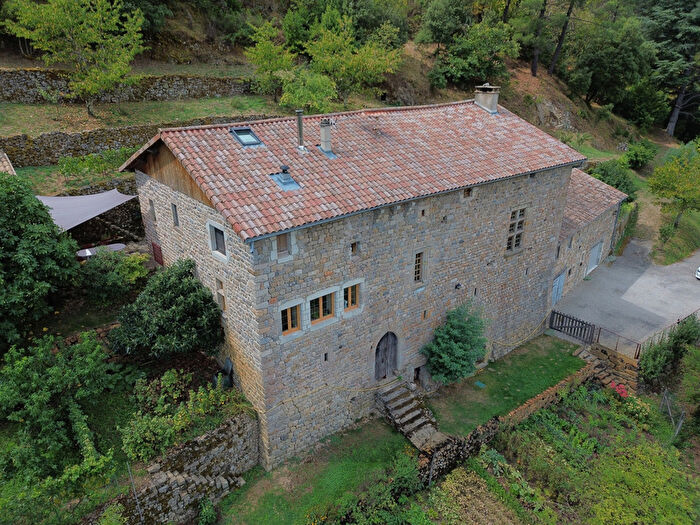 Maison à vendre - Saint-Sauveur-de-Montagut - 10 pièces - 6 chambres