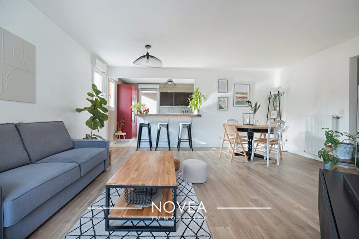 Appartement à vendre - Collonges-au-Mont-dOr - 3 pièces - 2 chambres