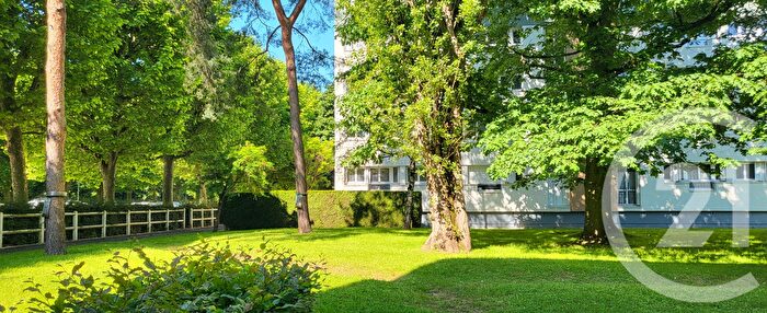 Appartement à vendre - Lagny-sur-Marne, Saint Laurent, Hauts de Lagny - 2 pièces - 1 chambre