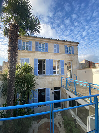 Maison à vendre - Rochefort, Centre-ville - 8 pièces - 4 chambres