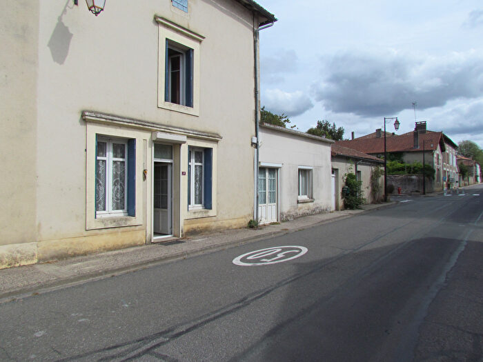 Maison 5 pièces à vendre à Alloue