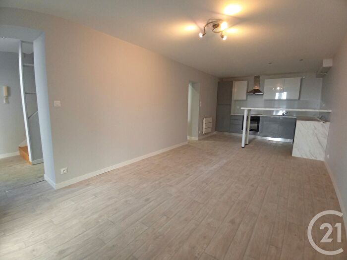 Appartement à louer - Limoges, Centre-ville, Hôtel de Ville, Emailleurs - 2 pièces - 1 chambre