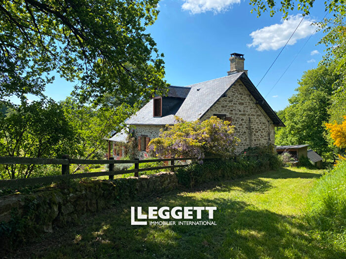 Maison à vendre - Chamberet - 3 pièces - 3 chambres