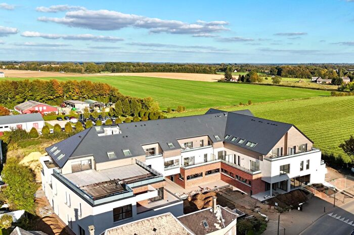 Appartement à vendre - Quincampoix - 4 pièces - 3 chambres