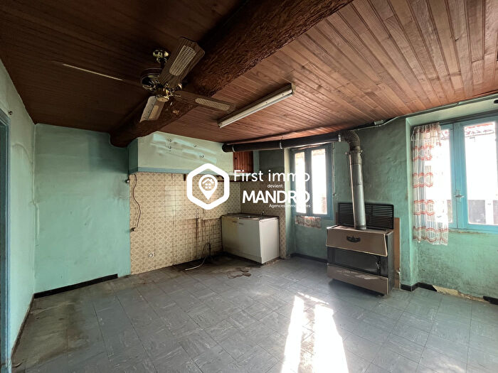 Maison à vendre - Estagel - 4 pièces - 3 chambres