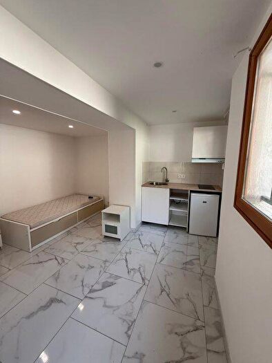 René Legros, Savigny-sur-Orge : Appartement 1 pièce à louer