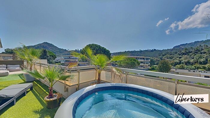Mandelieu-la-Napoule, Minelle - Appartement 5 pièces à vendre