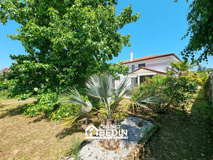 Maison 8 pièces à Camblanes-et-Meynac, à vendre