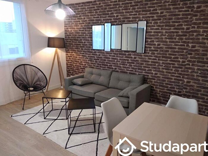 Appartement à louer - Saint Pavin-Saint Georges, Le Mans - 1 pièce - 1 chambre