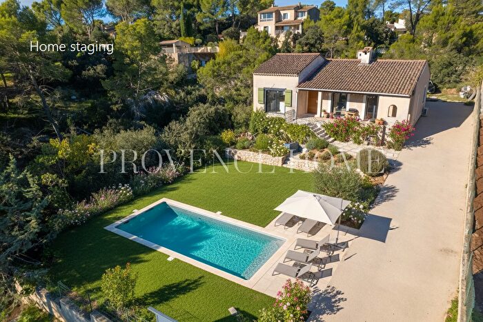 Maison à vendre - Taillades - 4 pièces - 3 chambres