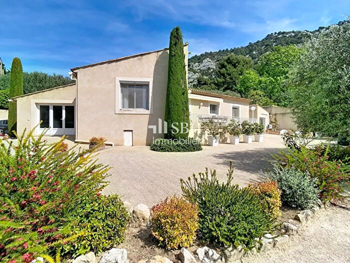 Robion - Maison 6 pièces à vendre