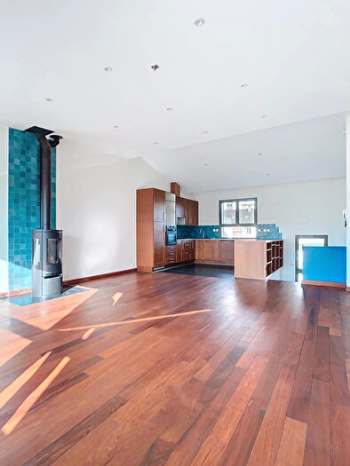 Maison à vendre - Quartiers Centre, Saint-Hélier, Gare - 7 pièces - 1 chambre