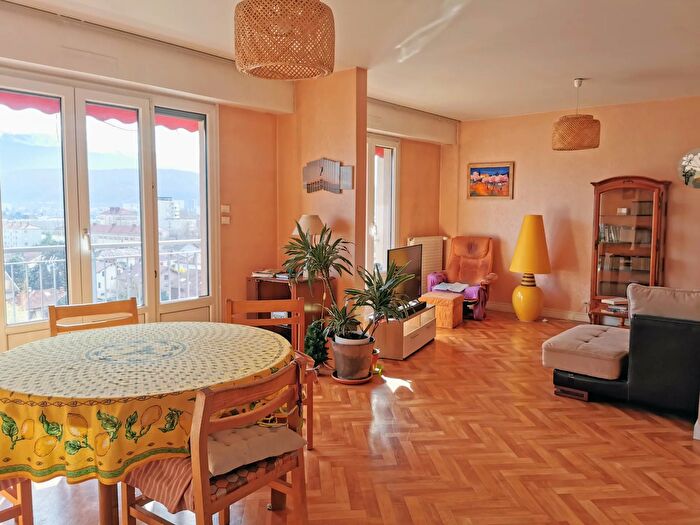 Appartement à vendre - Échirolles, Bayard, La Luire, Vicose, Comboire - 3 pièces - 3 chambres