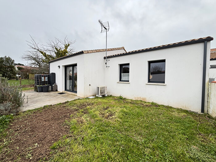 Maison à louer - Château-dOlonne, Les Soulardières, Mairie - 4 pièces - 3 chambres