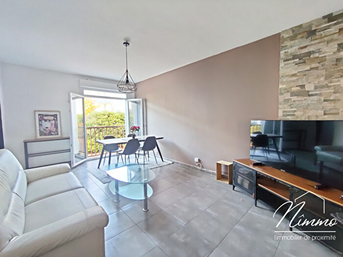 Appartement à vendre - Nîmes, Route dAvignon - 3 pièces - 2 chambres