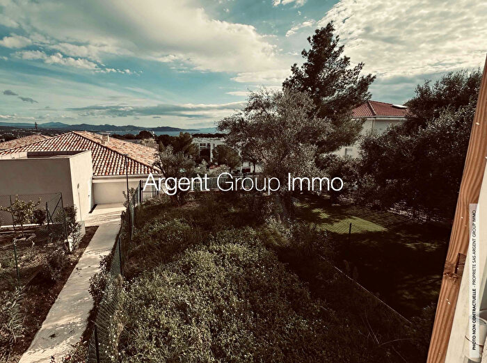 Appartement à vendre - La Ciotat, Groupède, Le Pin de la Fade, Saint-Loup - 4 pièces - 3 chambres