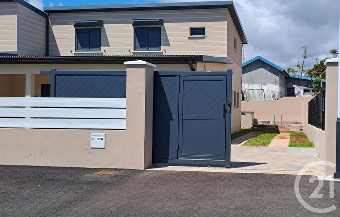 Sainte-Suzanne, Quartier Français, Sainte-Vivienne : Maison 4 pièces à louer