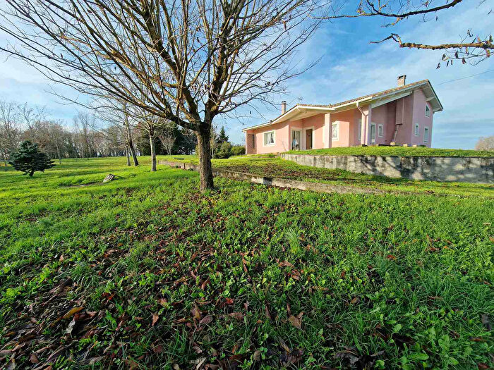 Maison à vendre - Pugnac - 5 pièces - 3 chambres