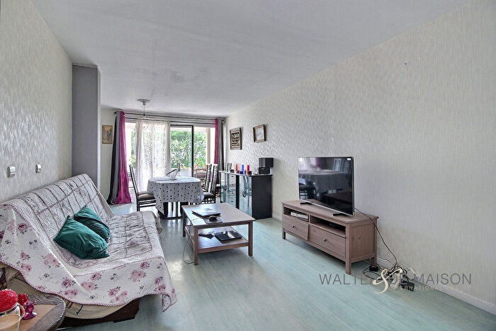 Épinay-sur-Seine, Centre-ville : Appartement 3 pièces à vendre