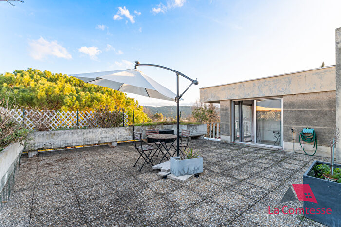 Appartement à vendre - Aix-en-Provence, Val Saint-André - 2 pièces - 1 chambre