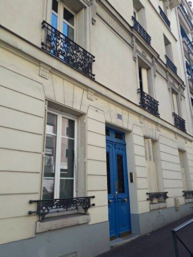 Appartement à louer - Espaces Jeunes, Issy-les-Moulineaux - 3 pièces - 2 chambres