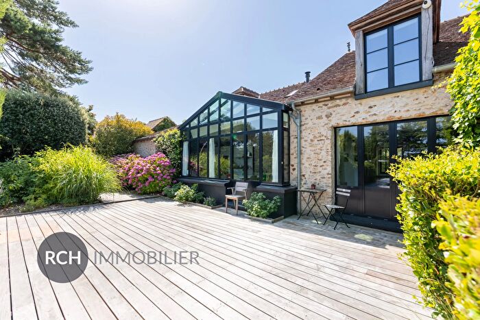 Maison 9 pièces à vendre à Montfort-l'Amaury