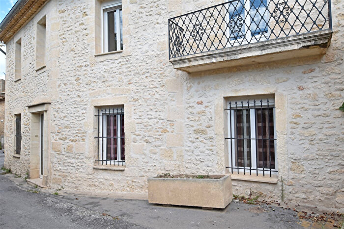Maison à vendre - Junas - 8 pièces - 6 chambres