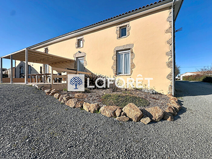 Maison à vendre - Cerizay - 20 pièces - 13 chambres