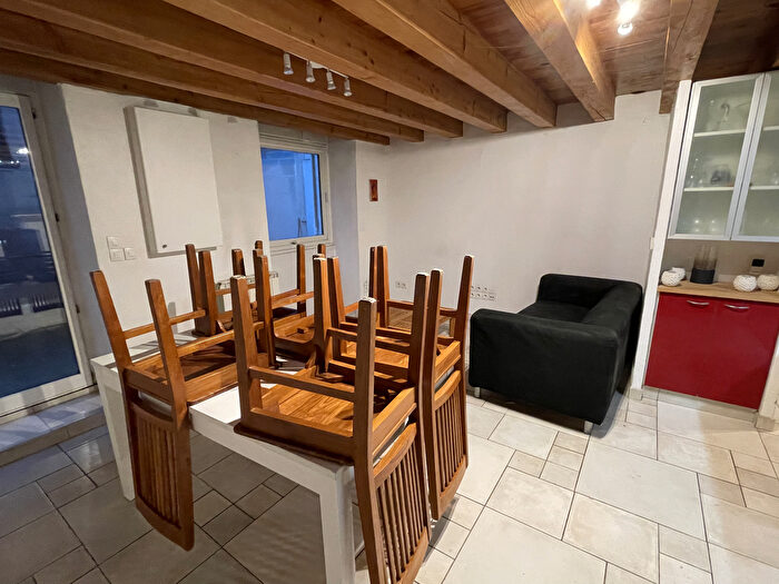 Appartement à louer - Lyon e , Perrache, Confluence - 4 pièces - 3 chambres