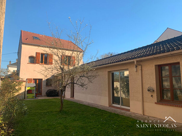 Maison à vendre - Hardricourt - 8 pièces - 5 chambres