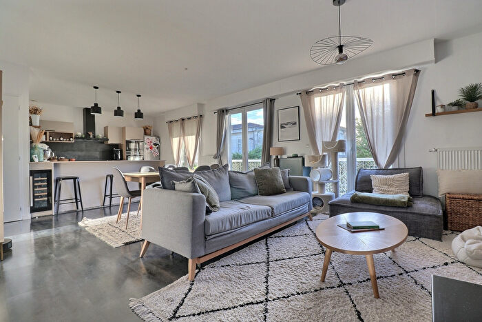 Appartement à vendre - Mérignac, Saint-Augustin - 3 pièces - 2 chambres