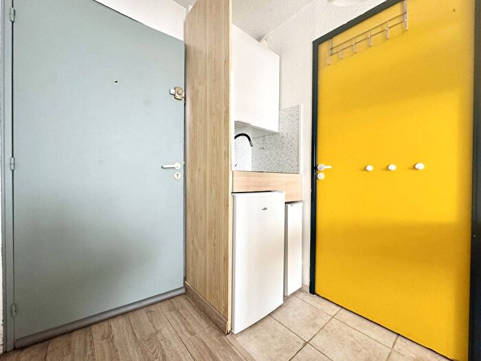 Appartement 1 pièce à louer - Nîmes