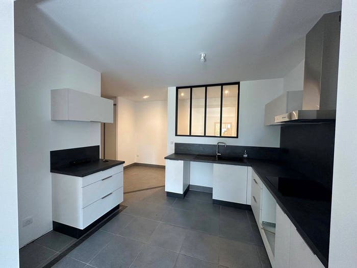 Appartement 3 pièces à Bourg d'Andrezieux, Andrézieux-Bouthéon, à louer