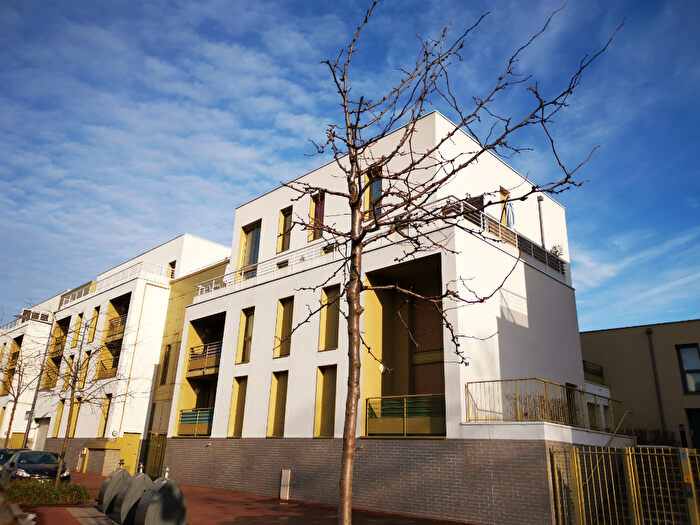 Appartement à vendre - Juvisy-sur-Orge, Centre-ville, Entrevoies, Seine - 4 pièces - 3 chambres