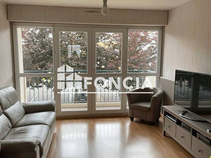 Appartement à louer - Robretières, La Roche-sur-Yon - 3 pièces - 2 chambres