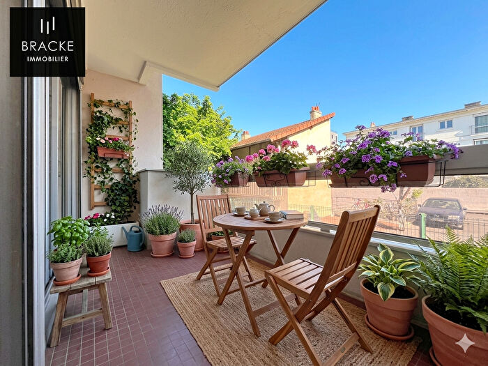 Courbevoie, Marceau République : Appartement 4 pièces à vendre