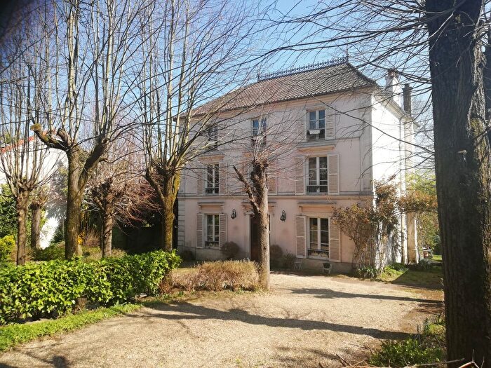 Maison à vendre - Savigny-sur-Orge, Cherchefeuilles - 12 pièces - 9 chambres
