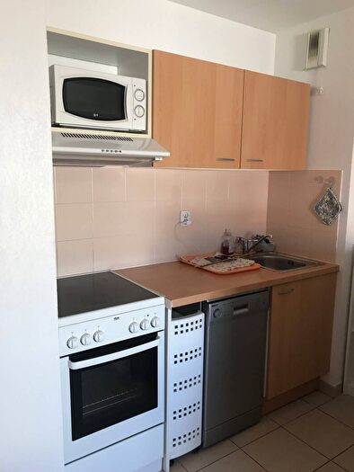 Appartement à louer - Centre Ville-Stalingrad, Alès - 2 pièces - 1 chambre
