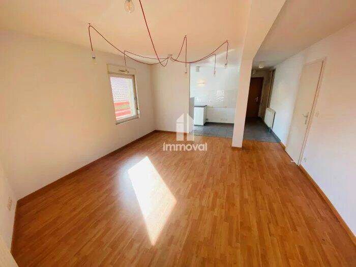 Cronenbourg Est-Centre Est, Strasbourg : Appartement 3 pièces à louer