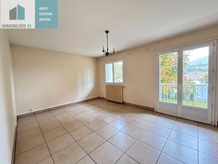 Appartement à louer - Brives-Charensac - 3 pièces - 2 chambres