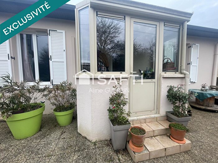 Maison à vendre - Dole, Rochebelle, Landon, Petit-Fort - 2 pièces - 1 chambre