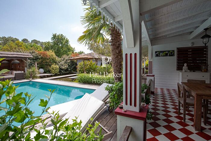 Maison à vendre - Lacanau, Moutchic, Longarisse, Carreyre - 10 pièces - 5 chambres