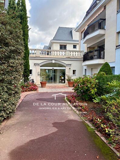 Appartement 2 pièces à vendre - Bourg-la-Reine, République