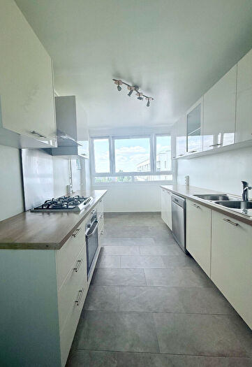 Appartement 3 pièces à Les Clayes-sous-Bois, Centre-ville, à vendre