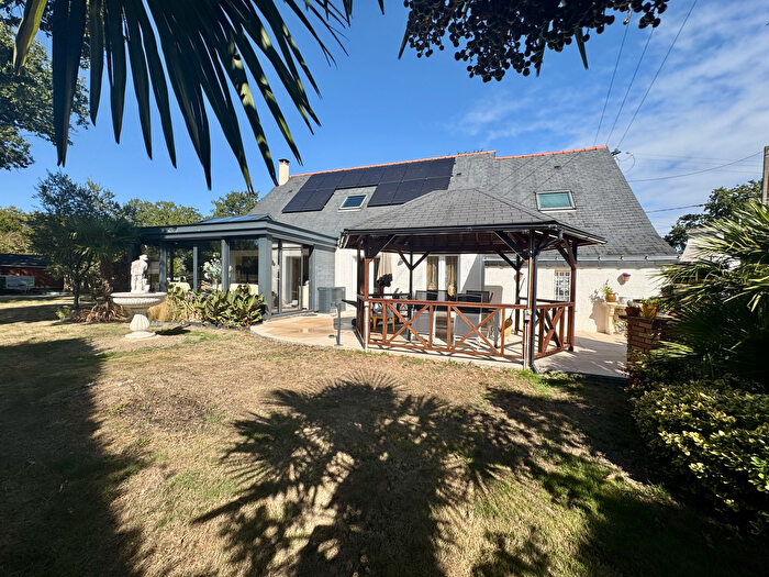 Maison 8 pièces à vendre à La Chapelle-des-Marais