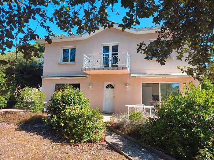 Maison 6 pièces à Soulac-sur-Mer, à vendre