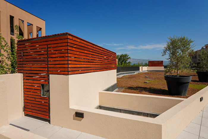 Appartement à vendre - Trets - 2 pièces - 1 chambre