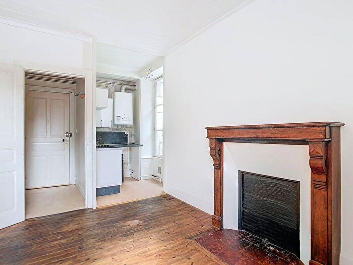 Appartement à louer - République, Aurillac - 3 pièces - 1 chambre