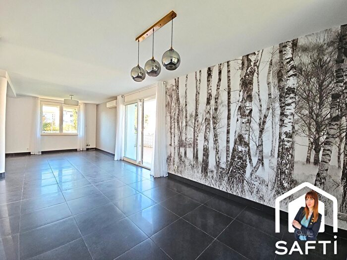 Maison à vendre - Saint-Marcellin - 6 pièces - 4 chambres